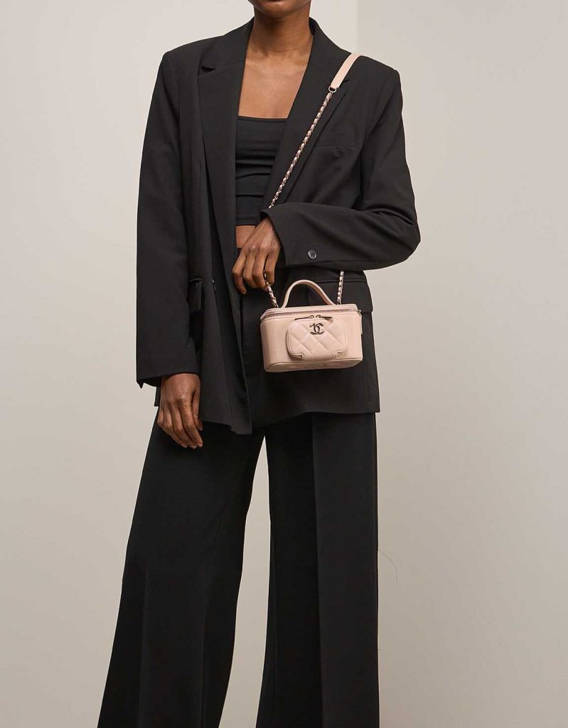 Chanel Caviar or Lambskin: Which one is better? | SACLÀB