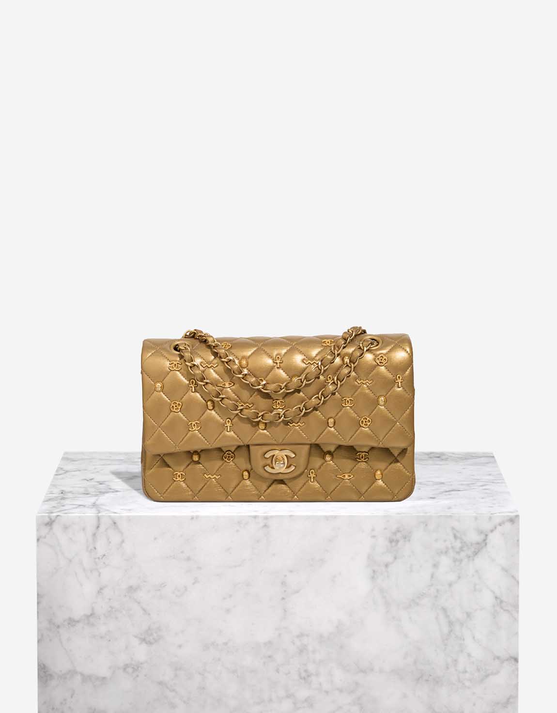 Find Your Chanel Flap Bag Size | SACLÀB